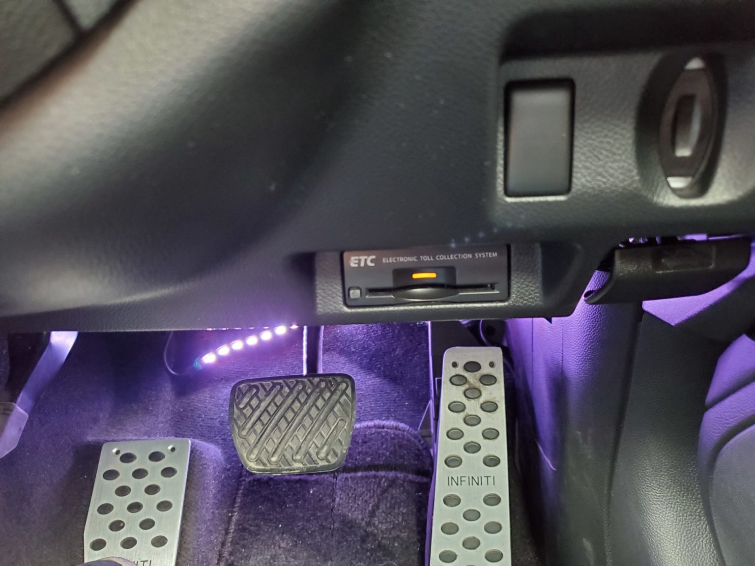 スカイライン250GT☆車検2年付☆上質でカッコイイV36スカイライン！！ダウンサスローダウン＆RA | 自社ローン カーライフグループ福岡店